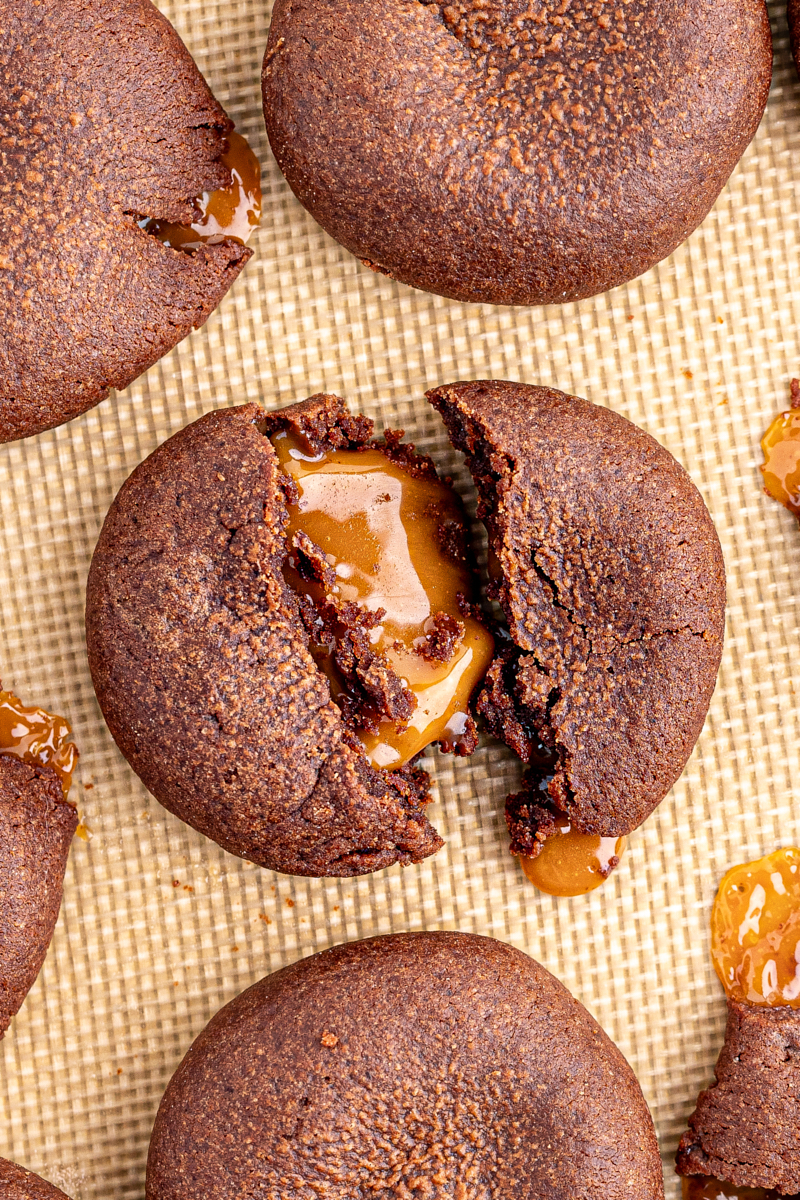 Chocolate Caramel Cookies - Bake or Break