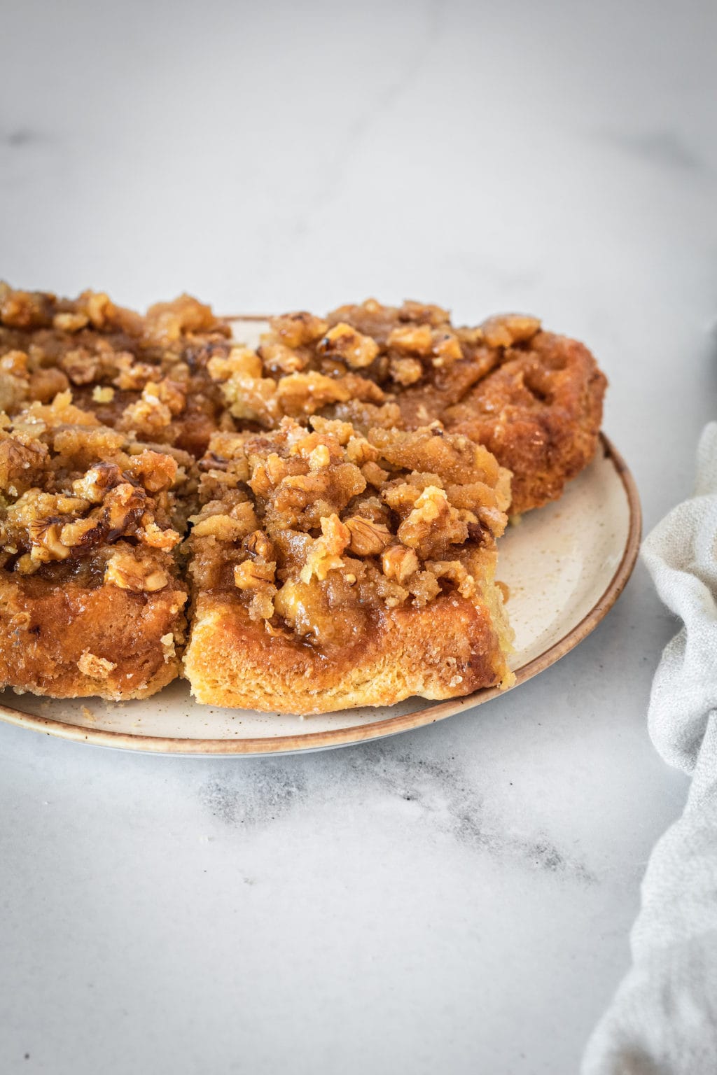 Quick Sticky Biscuits with Caramel and Pecans | Bake or Break