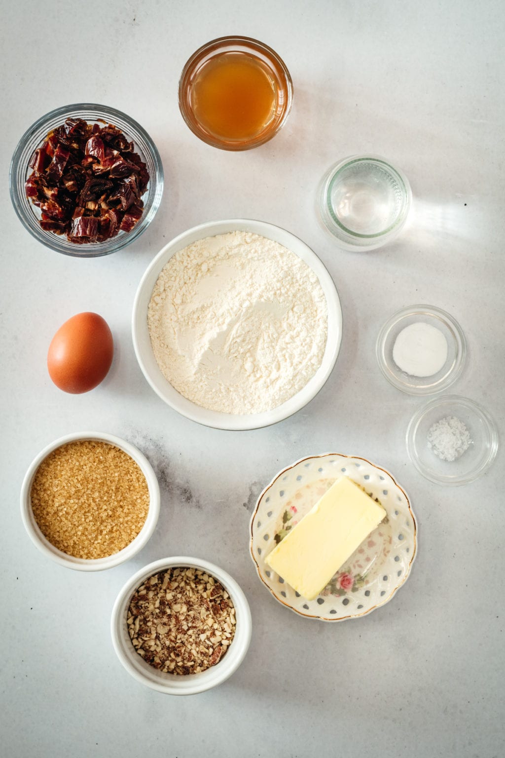 Moist Kahlua Date Nut Bread Recipe | Bake or Break