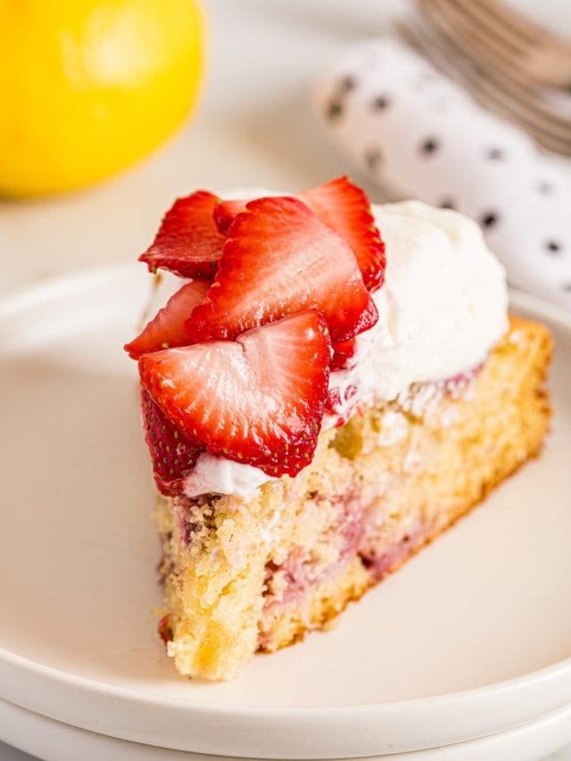 Lemon-Strawberry Shortcake Cake - Bake or Break