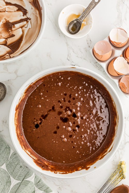 Easy Chocolate Mousse Mini Cupcakes | Bake or Break