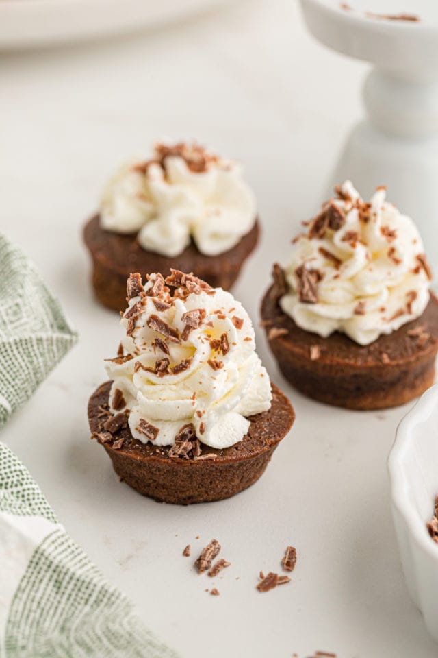 Easy Chocolate Mousse Mini Cupcakes | Bake or Break