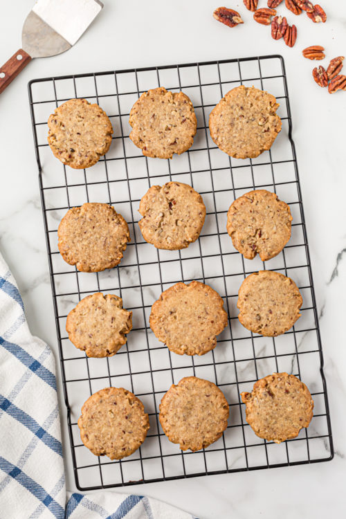 Old-Fashioned Pecan Sandies Cookies | Bake or Break