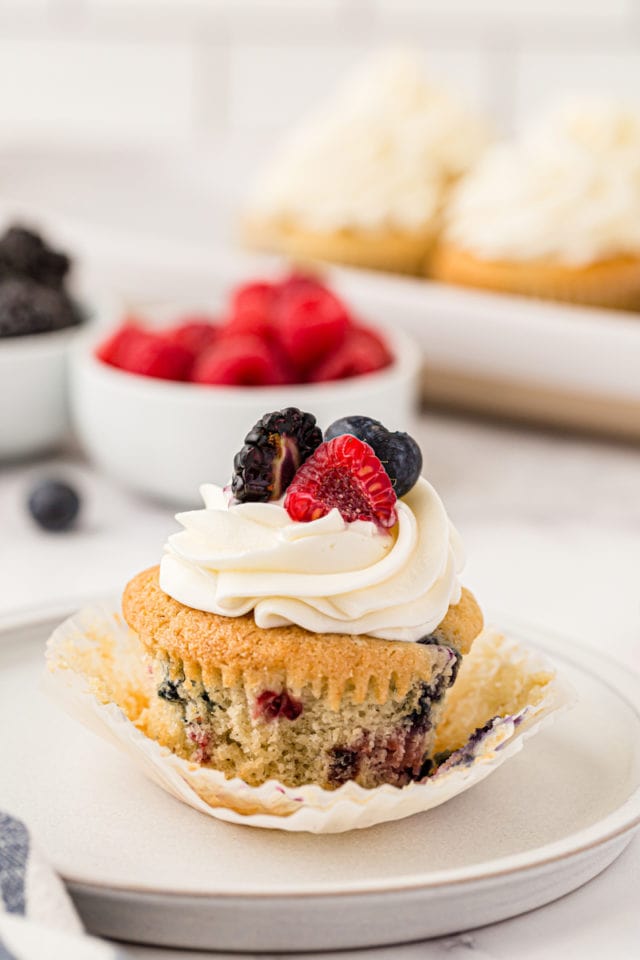 Berry Cupcakes - Bake or Break