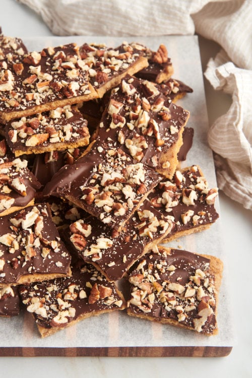 Easy, Delicious Graham Cracker Toffee - Bake or Break