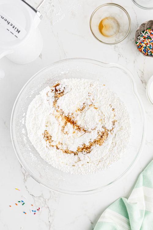 Confetti Cupcakes: An Irresistible Celebration in Every Bite! - Bake or ...