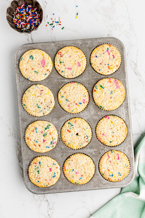 Confetti Cupcakes: An Irresistible Celebration in Every Bite! - Bake or ...