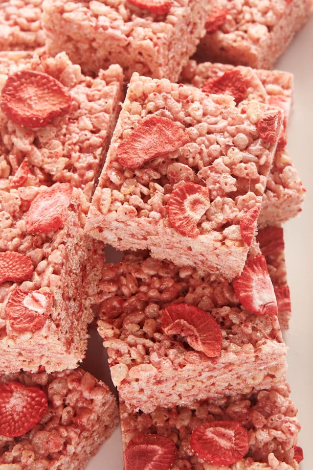 Strawberry Rice Crispy Treats: Simple, Sweet & Fun! - Bake or Break