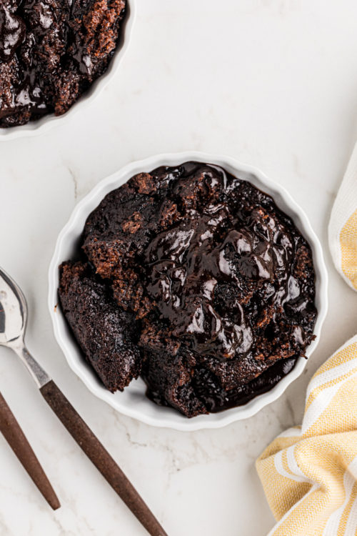 Easy Chocolate Cobbler: A Deliciously Decadent Dessert