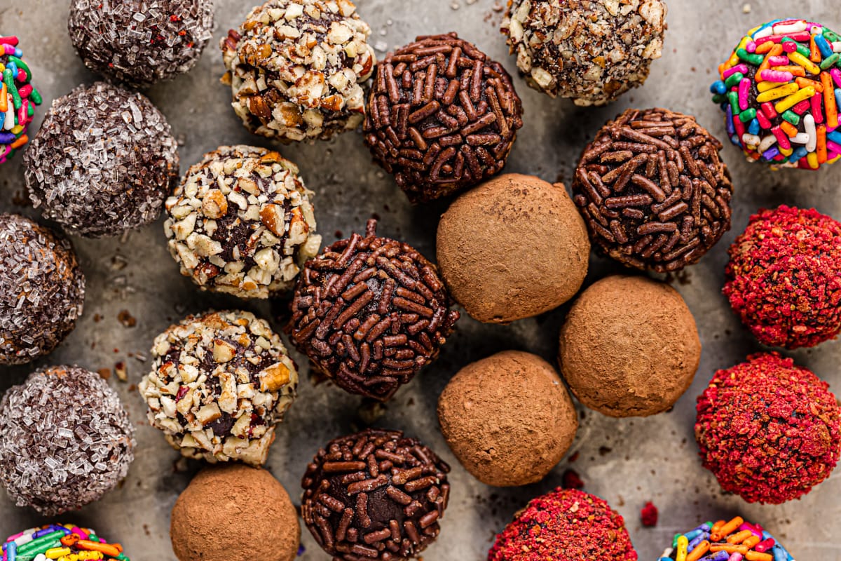 Surprisingly Simple Chocolate Truffles Recipe - Bake or Break