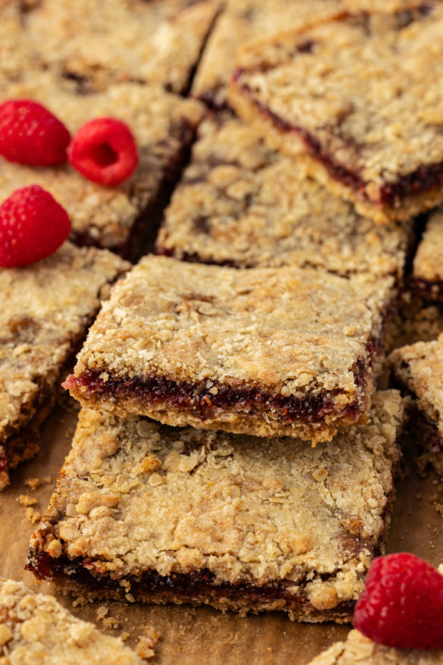 Sweet Raspberry Oatmeal Bars | Bake or Break