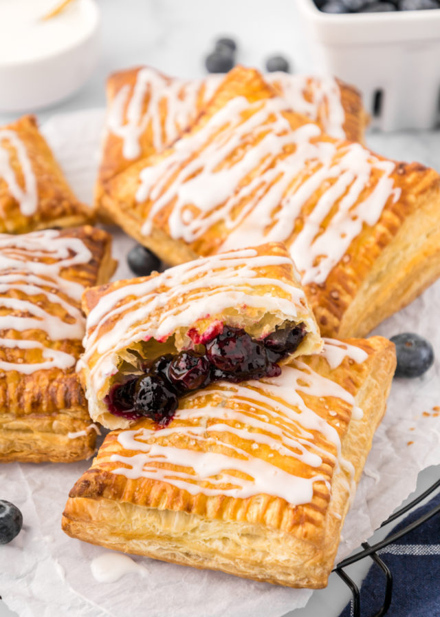 Easy Blueberry Toaster Strudel Recipe - Bake or Break