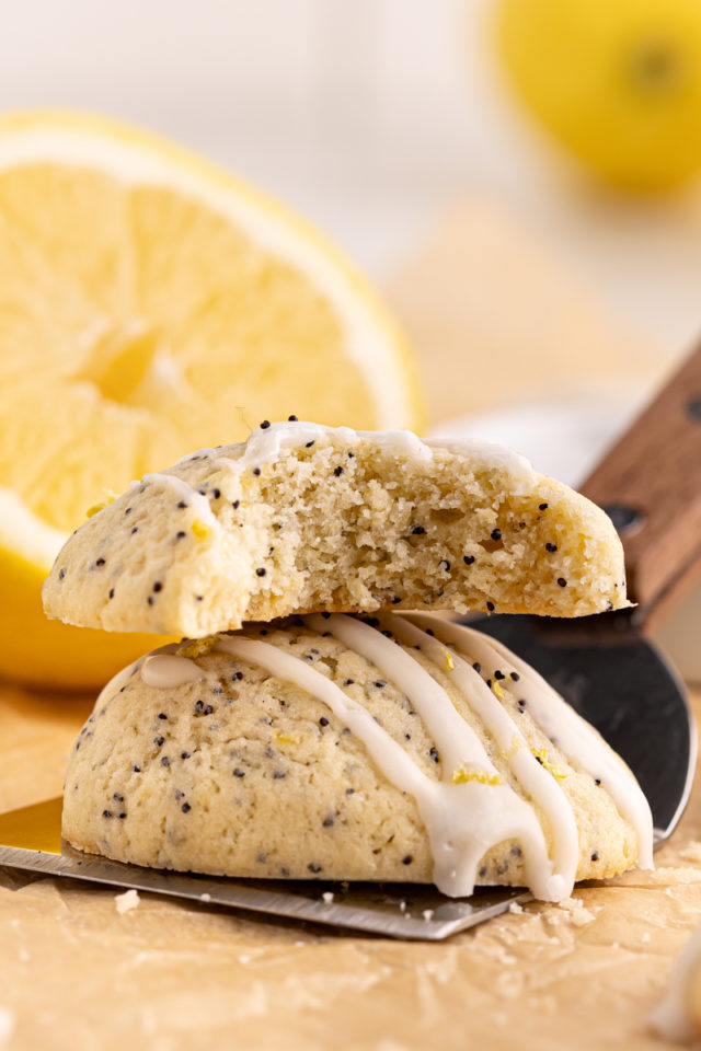 Zesty and Refreshing Lemon Poppy Seed Cookies - Bake or Break