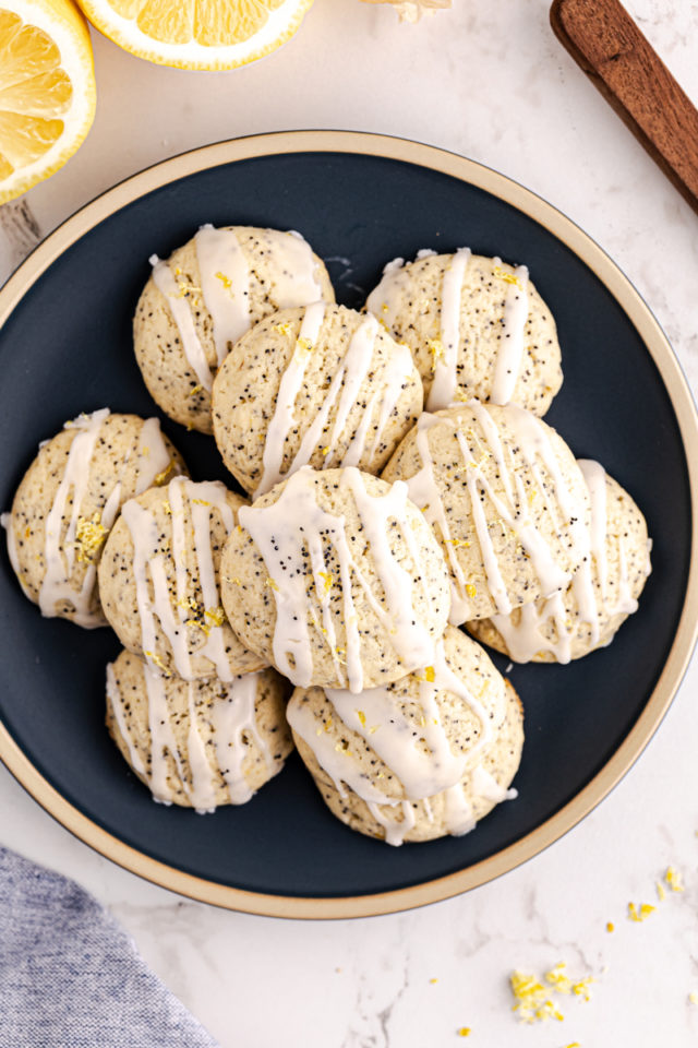 Zesty and Refreshing Lemon Poppy Seed Cookies - Bake or Break