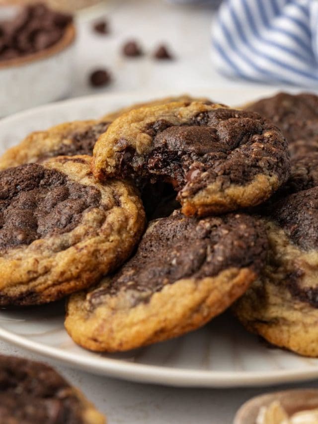 MARBLED CHOCOLATE CHIP COOKIES STORY - Bake or Break