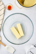 Mahogany Cake: A Classic Recipe for Chocolate Lovers - Bake or Break