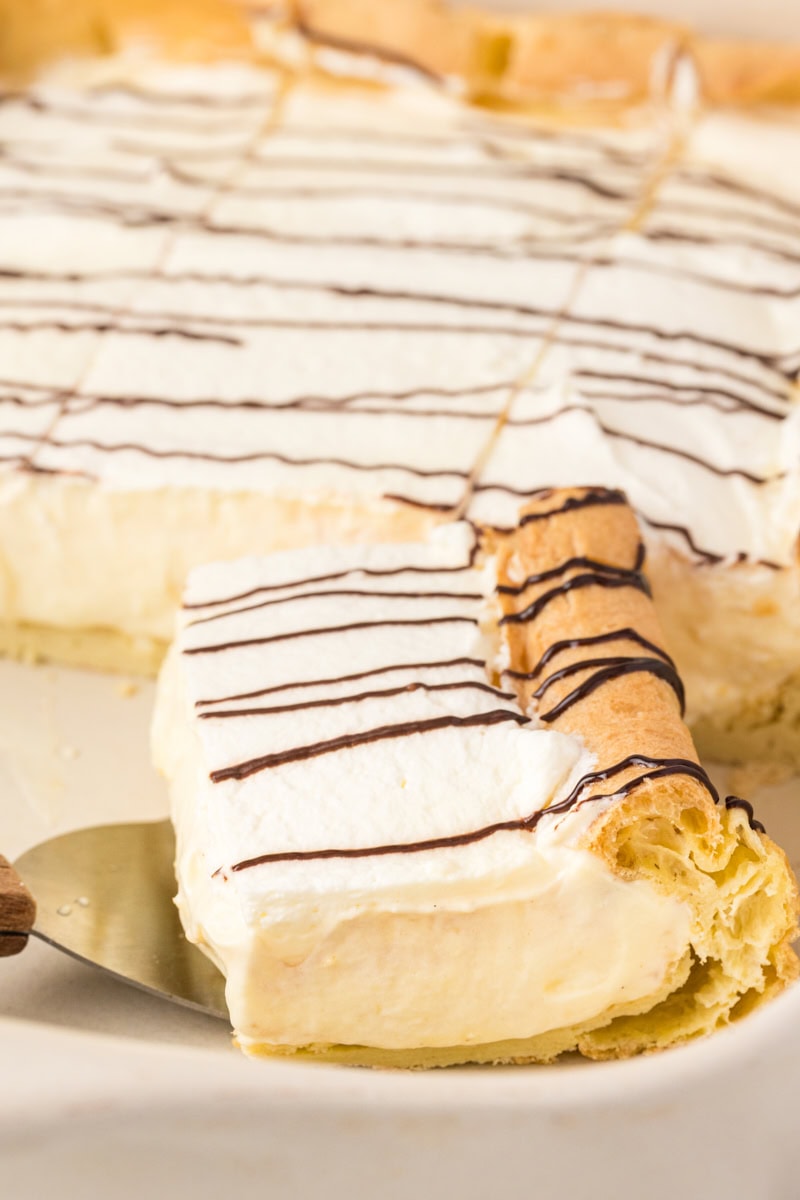 Cream Puff Cake – Easy Cream Puff–Inspired Dessert